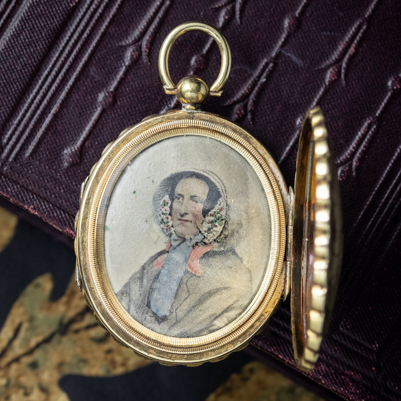 Victorian Gold Mourning Locket | – Laurelle Antique Jewellery