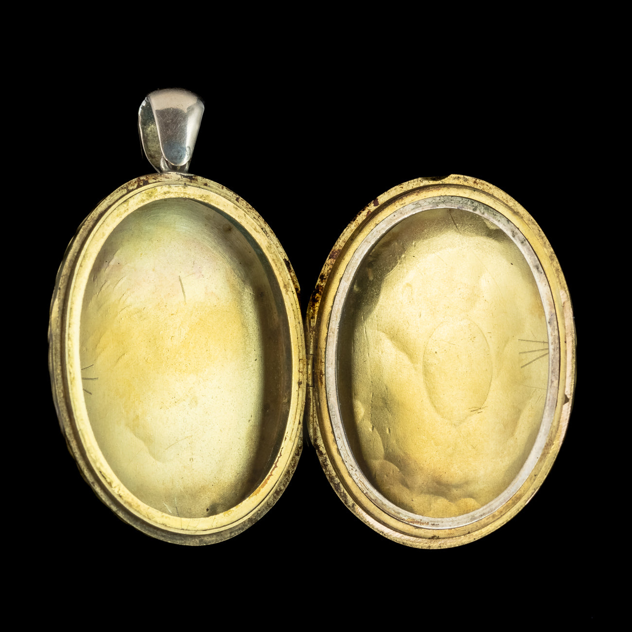 Victorian Floral Gold Locket | – Laurelle Antique Jewellery