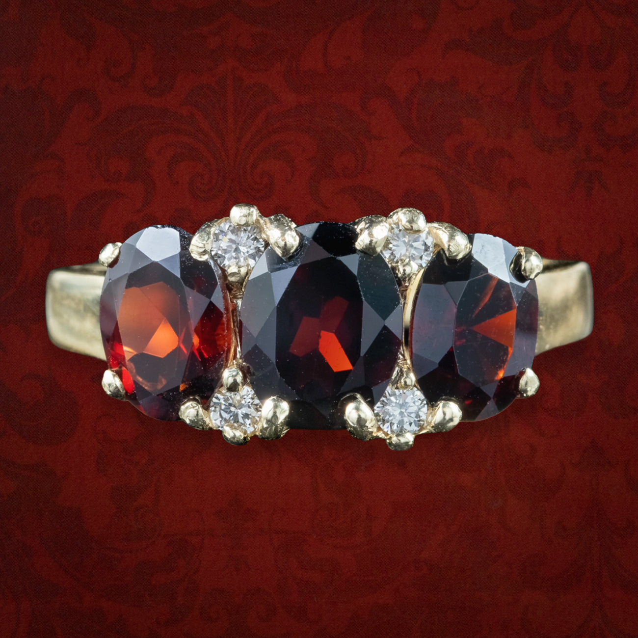 Garnet Diamond Trilogy Ring – Laurelle Antique Jewellery