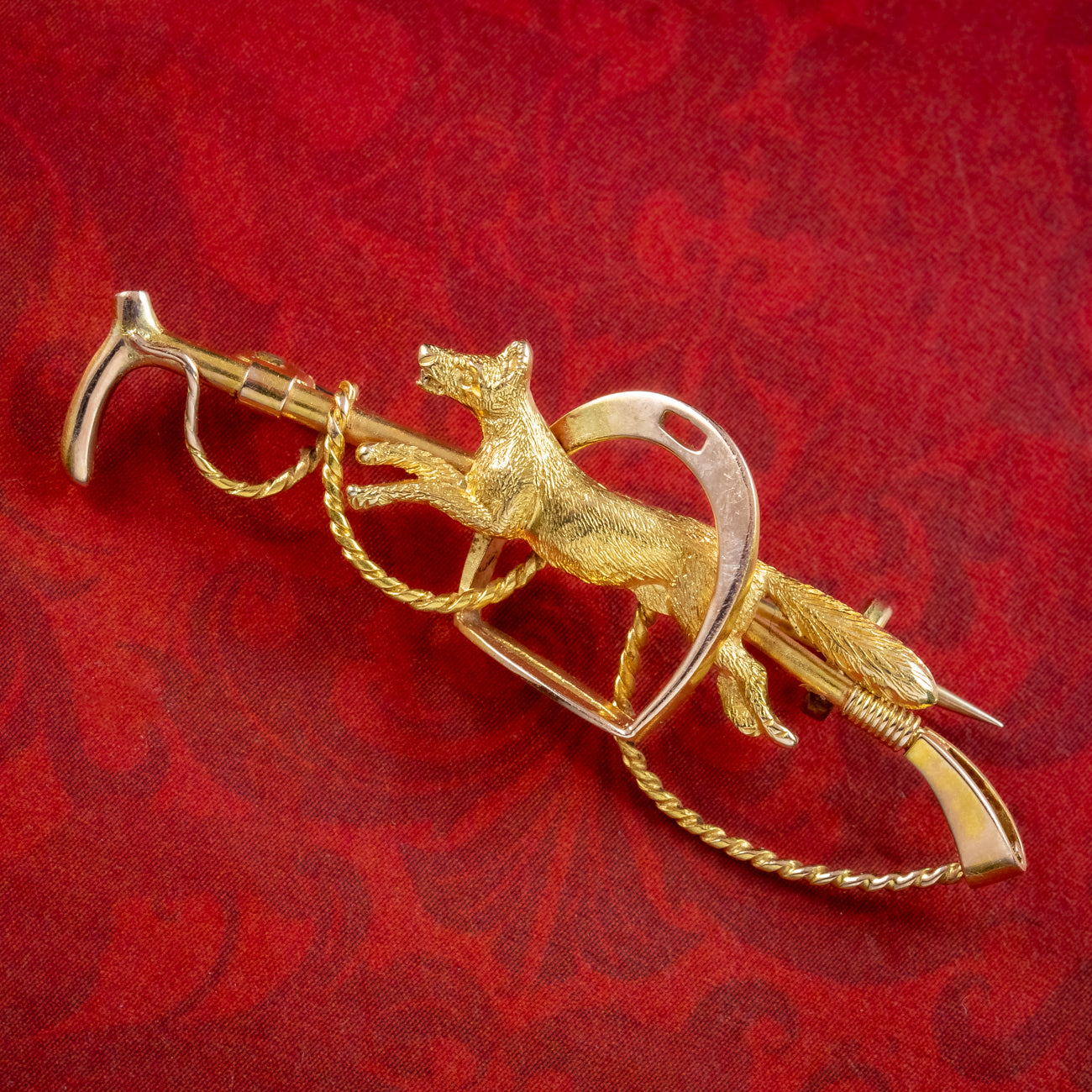 Antique Victorian Hunting Brooch 15ct Gold – Laurelle Antique Jewellery