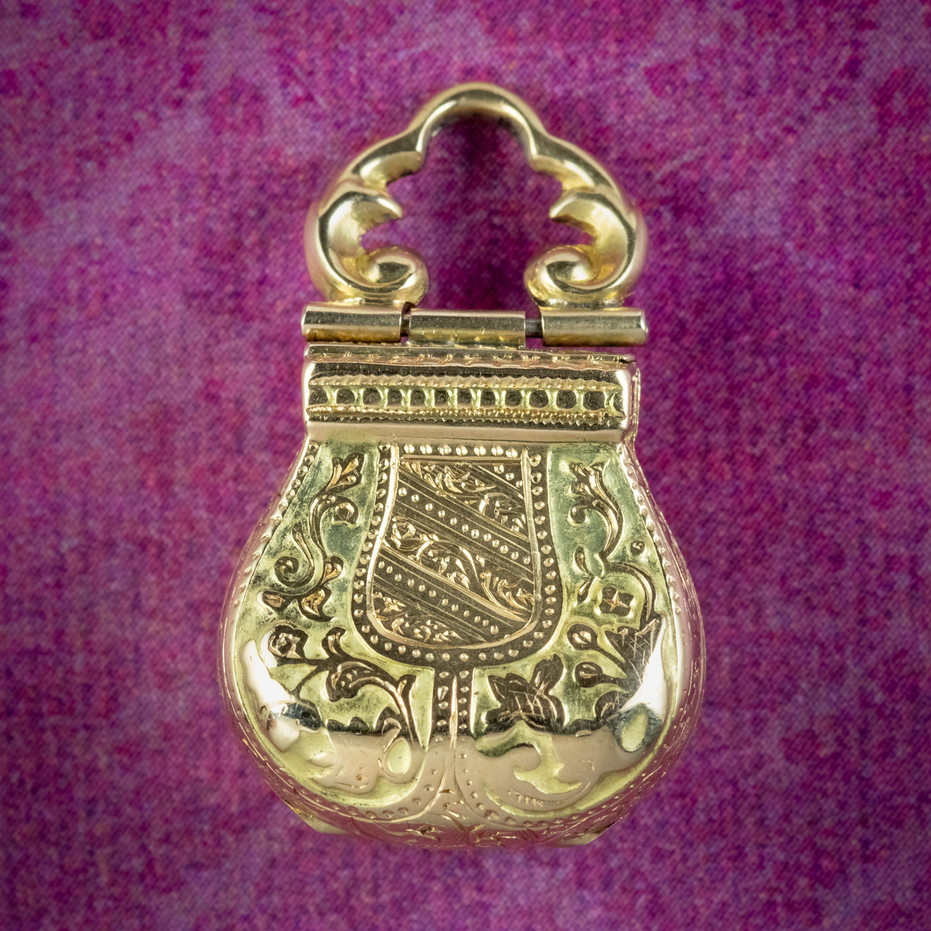 Antique Victorian Mourning Purse Locket 18ct Gold Circa 1860 – Laurelle ...