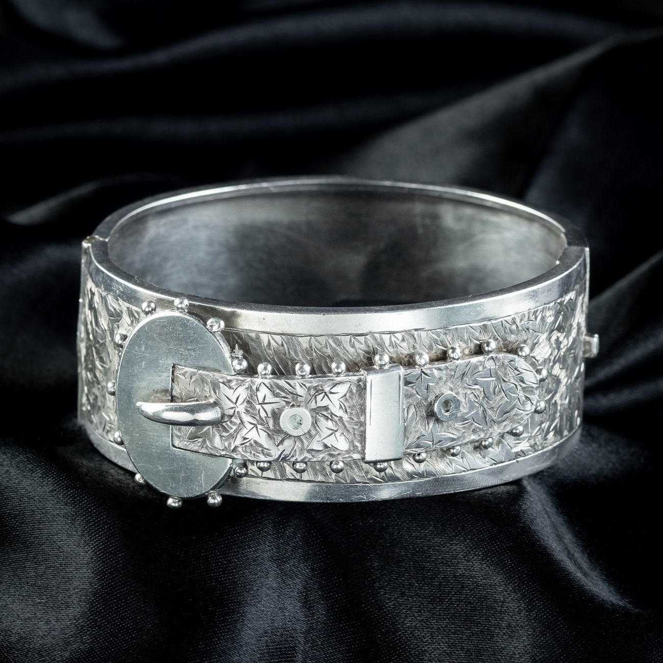 Antique Victorian Silver Buckle Cuff Bangle – Laurelle Antique Jewellery